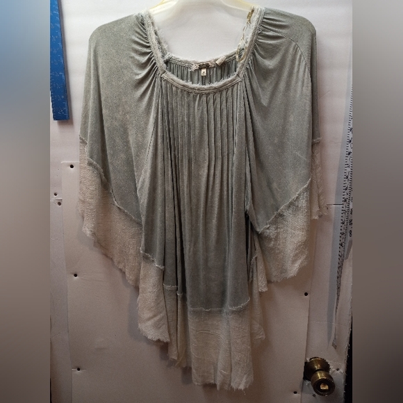 gimmicks by BKE | Tops | Gimmicks By Bke Tunic Boho Gray Small ...